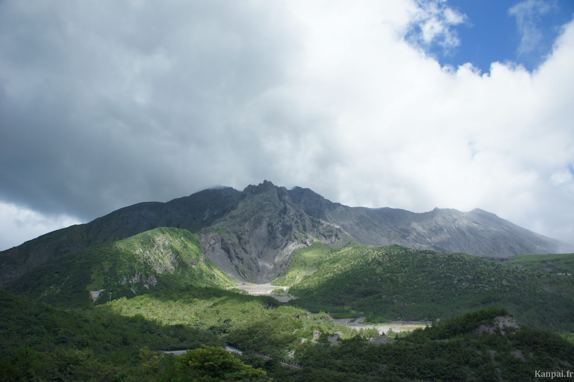 Activité volcanique au Japon